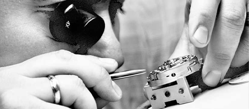 Audemars Piguet Royal Oak timepiece repair | Gray & Sons Jewelers